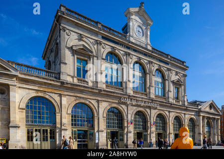 Lille Flandres Railway Station, Lille, Northern France Stock Photo ...