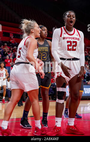 Rutgers forward Tyia Singleton (22) goes for the layup during an NCAA ...