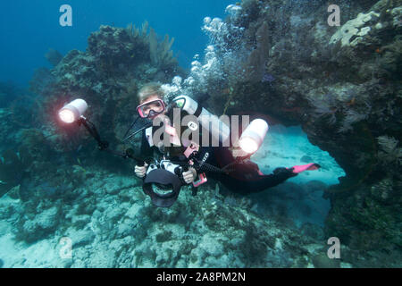 Underwater photographer, Molasses Reef, Key Largo in the Florida Keys ...