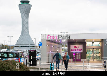 Edinburgh Airport Fast Park and Plane Parking Stock Photo - Alamy