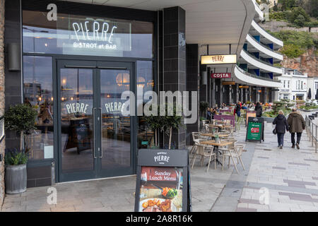 Pierre Bistrot and Bar, Torquay seafront Stock Photo - Alamy