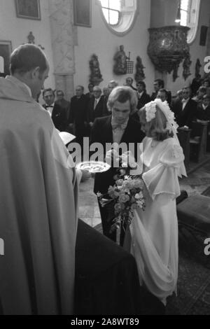 Uli Hoeness with his wife Susi in 1972. [automated translation] Stock ...