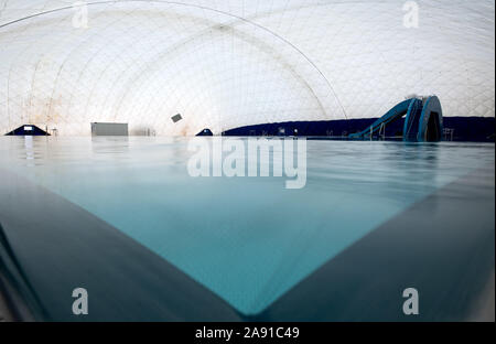 Berlin, Germany. 12th Nov, 2019. The new air dome spans the two 50 ...
