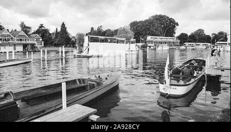 Umpires and stewards at Henley Royal Regatta Stock Photo - Alamy