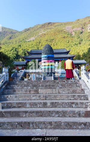 TEMPLE AT LIJIANG, YUNNAN PROVINCE, CHINA. PIC MIKE WALKER, SEPTEMBER ...