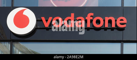 DUESSELDORF, GERMANY - CIRCA AUGUST 2019: O2 sign Stock Photo - Alamy