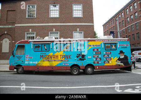 Chabad Lubavitch Mitzvah Tank, New York, USA - also known as Synagogue ...