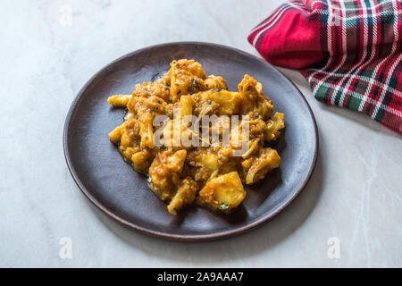 Indian Food Spicy Masaledar Aloo Gobi and Beans Tawa Sabzi Recipe ...