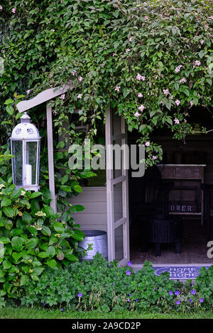 wooden,garden,shed,sheds,gardens,gardening,hut,attractive,garden ...