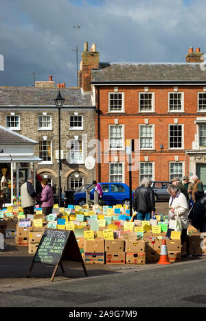 Market day, Framlingham, Suffolk, East Anglia, England, UK Stock Photo ...