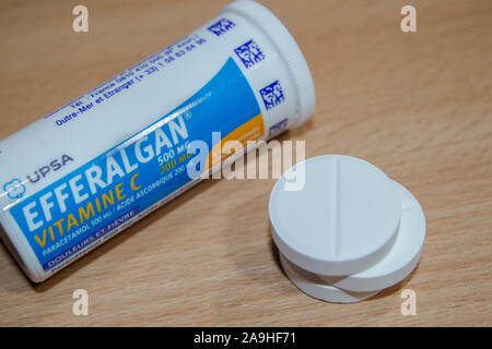 Vitamin C, Upsa effervescent tablets Stock Photo - Alamy