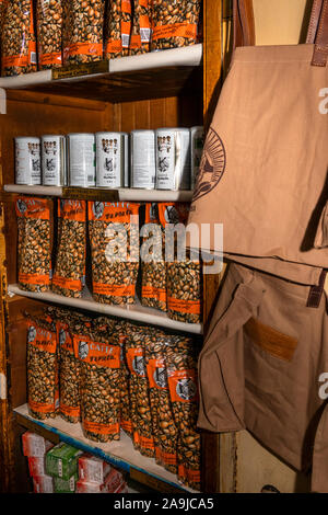 Coffee, Tomoca, Cafe, Piazza, Addis Ababa, Ethiopia Stock Photo - Alamy