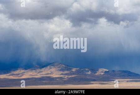 Virga Clouds, cloud that evaporates or sublimates before reaching the ...