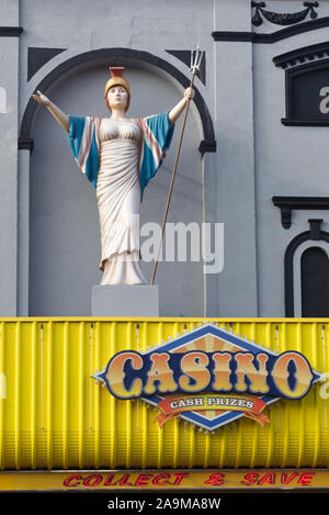 Seaside Amusements Statue Stock Photo - Alamy
