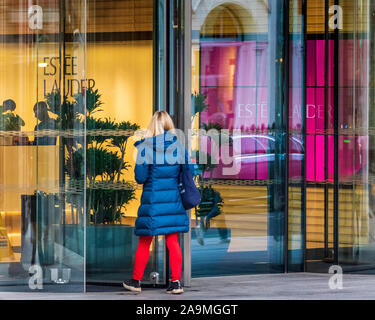 Estee Lauder Head Office in Fitzrovia central London. Estée Lauder ...