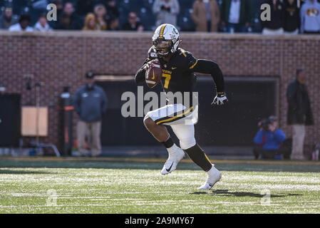 Missouri quarterback Kelly Bryant runs the 40-yard dash at the NFL ...