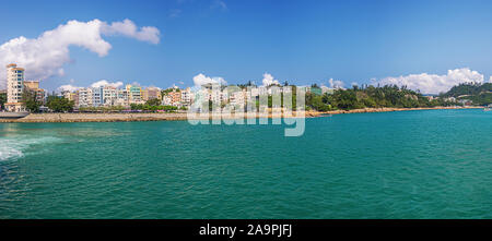 Panorama of Repulse Bay Beach and its high-rise blocks of luxury ...