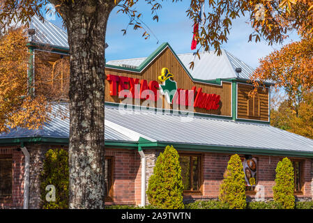 Texas Roadhouse is an American steakhouse restaurant chain known for ...