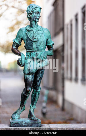 "Molder boy" bronze sculpture by the sculptor W. Hoselmann (1890-1978 ...