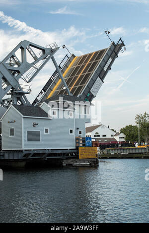 The Mystic River Bascule Bridge is a drawbridge with counterweights ...