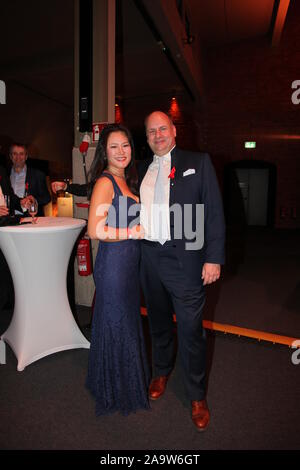 Dirk Hilbert mit Ehefrau Su Yeon Hilbert,Samuel Koch Hans-Joachim Frey ...