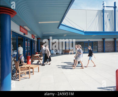 1990 Texas DIY store, Farnham, SE England, UK Stock Photo - Alamy