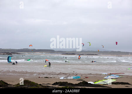 Windsurfing at Rhosneigr Beach, Anglesey Stock Photo - Alamy