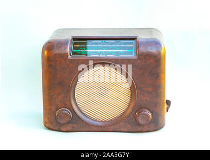 Old Bakelite Bush DAC 90 radio in studio Stock Photo - Alamy