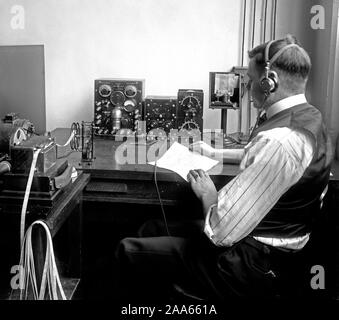 Radio Operator ca. 1910-1920 Stock Photo - Alamy