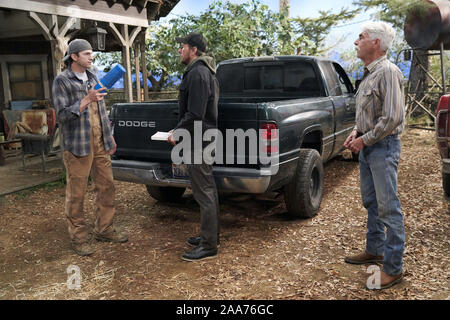 Dax Shepard, Sam Elliott, "The Ranch" Season 3 - Part 6 Photo Credit ...