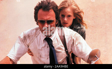 THE GAUNTLET 1977 Warner Bros film with Clint Eastwood and Sondra Locke ...