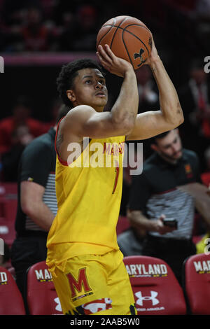 Maryland guard Anthony Cowan Jr. (1) defends against Harvard guard ...