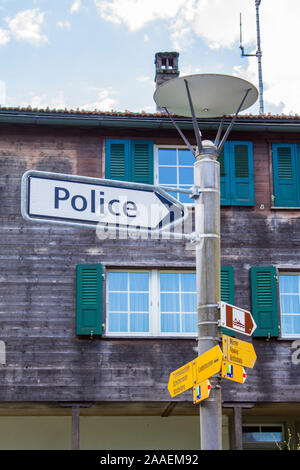 Pointer Police. symbol: police station Stock Photo - Alamy
