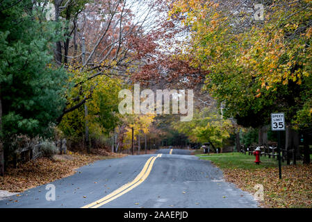 A rural street in Southold, Long Island, New York Stock Photo - Alamy