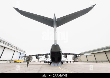 21 November 2019, Bavaria, Graben: Seating possibilities can be seen ...