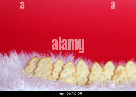 Jacobs Treeselets 2019 edition, Christmas Tree shaped crisps / crackers ...