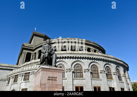 Yerevan Opera Theatre, Freedom Square, Yerevan, Armenia Stock Photo - Alamy