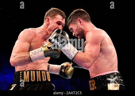 Boxing - WBC & WBA World Featherweight Title Bout - Vicente Saldivar v ...