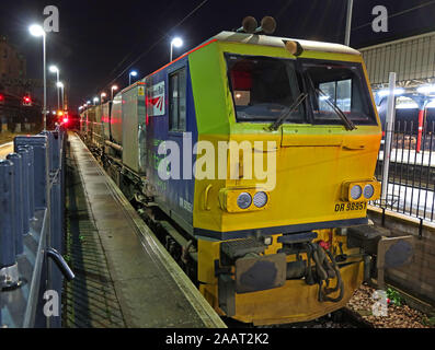Network Rail MPV (multi-purpose vehicle) train, side view, Warwickshire ...