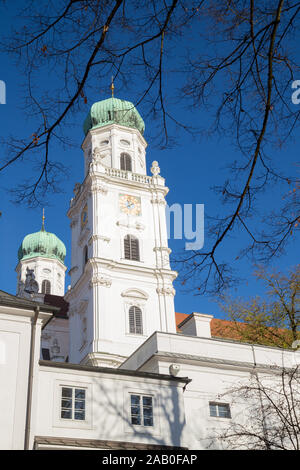 St Stephen's Cathedral, Passau, baroque church with ornate frescoes and ...