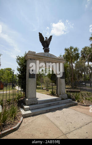 entrance to Colonial Park Cemetery,Savannah,Georgia,historic cemetery ...