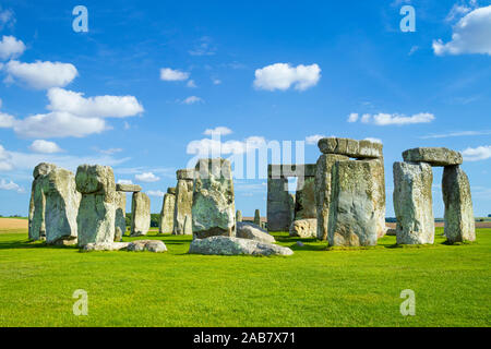 Stonehenge - a neolithic stone circle and UNESCO World Heritage Site ...