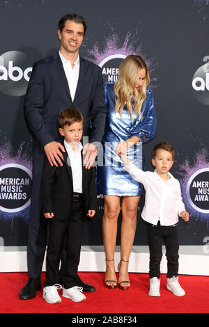 LOS ANGELES - NOV 24: Mike Mahan, Family at the 47th American Music ...
