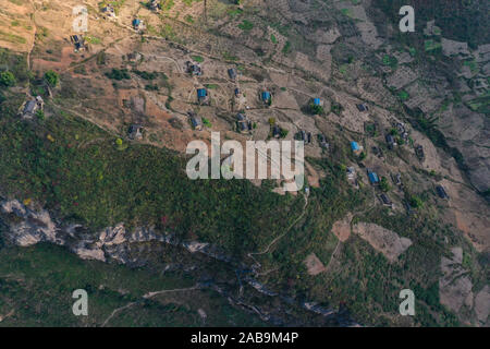 (191126) -- CHENGDU, Nov. 26, 2019 (Xinhua) -- Aerial photo taken on ...