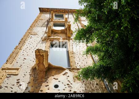 Downtown residential building facade Stock Photo - Alamy