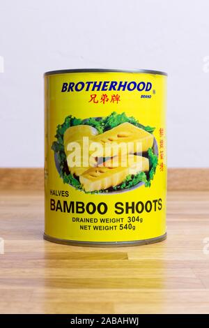Tin of Bamboo Shoots Stock Photo - Alamy