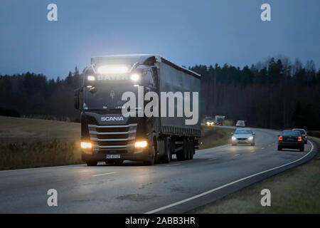 Traffic Lights And Scania Truck Stock Photo - Alamy