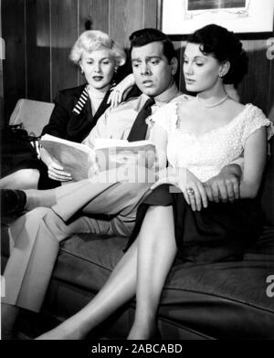 BECAUSE YOU'RE MINE, Doretta Morrow, Mario Lanza, 1952 Stock Photo - Alamy
