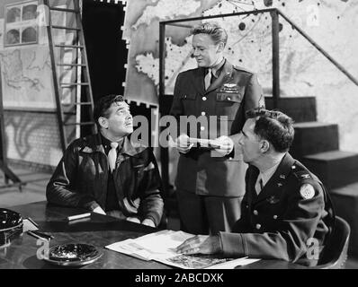 COMMAND DECISION (1948) CLARK GABLE SAM WOOD (DIR) 001 Stock Photo - Alamy