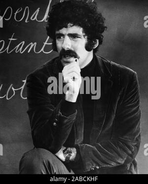 GETTING STRAIGHT, Elliott Gould, 1970 Stock Photo - Alamy